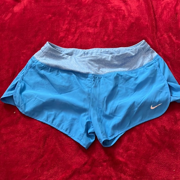 Nike | Shorts | Nike Drifit Shorts M | Poshmark